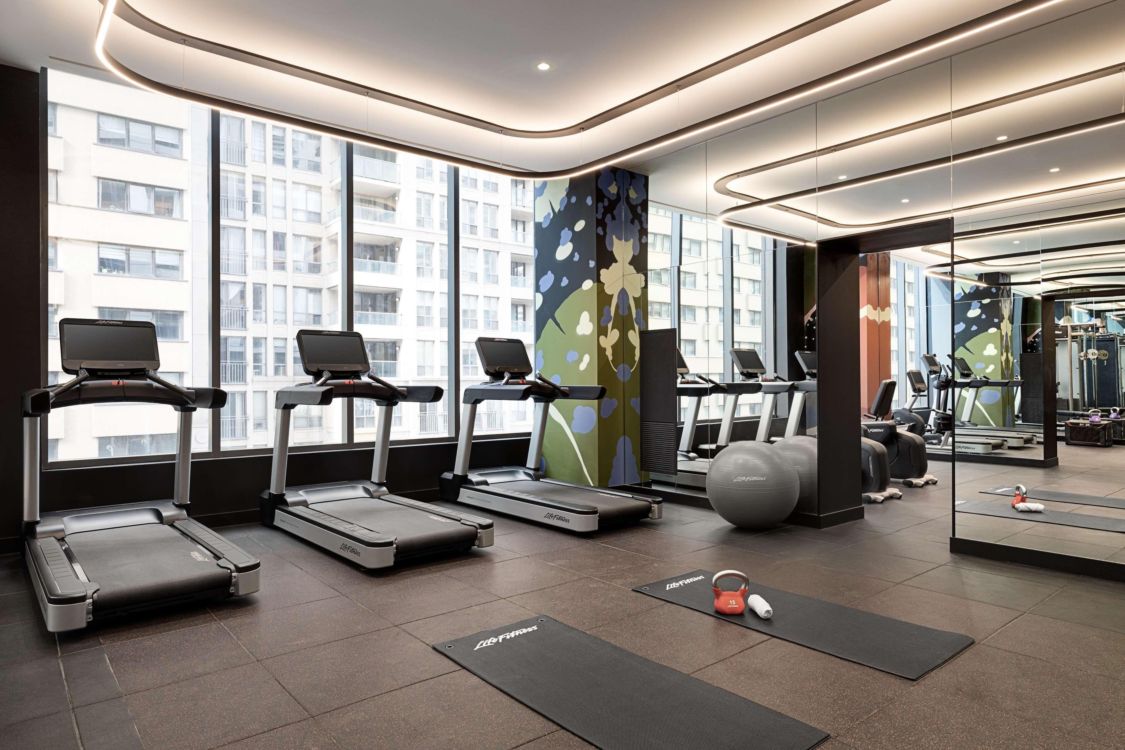 CANOPY BY HILTON TORONTO YORKVILLE | BOOK NOW & SAVE ON YOUR STAY IN ...